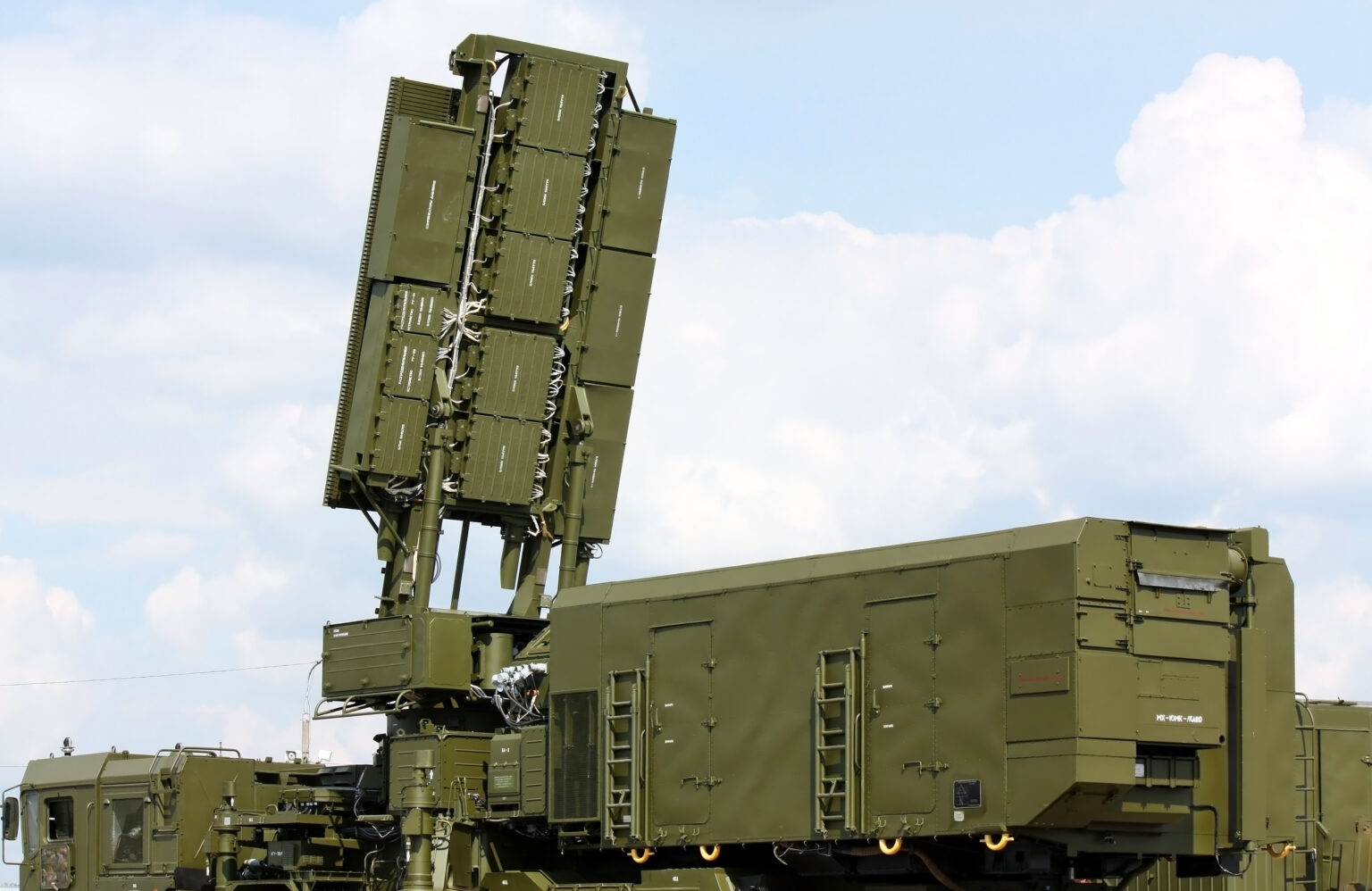 RF Manufacturing Services | Microwave Communication, Radio Frequency ...